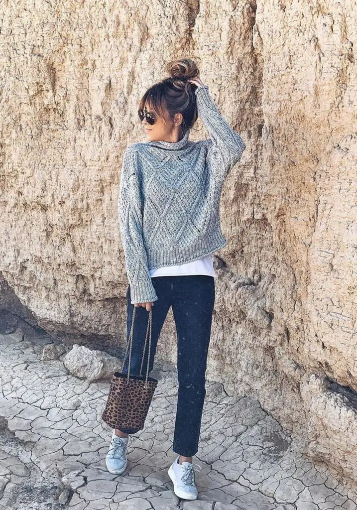 20 Idées de Looks Epurés A Faire Avec Des Vêtements Basiques