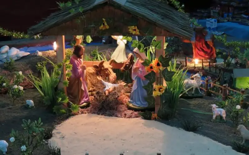 25 Idées de Crèches Pour Noël Etonnantes