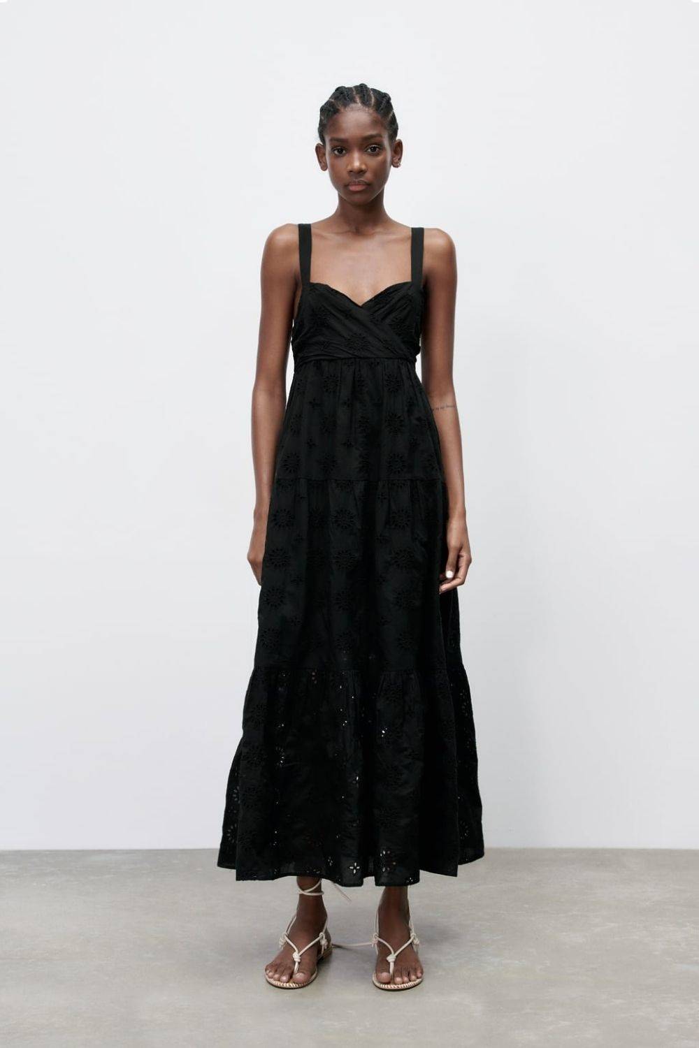 15 Robes Amples Parfaites Avec Des Sandales et Des Baskets en Eté