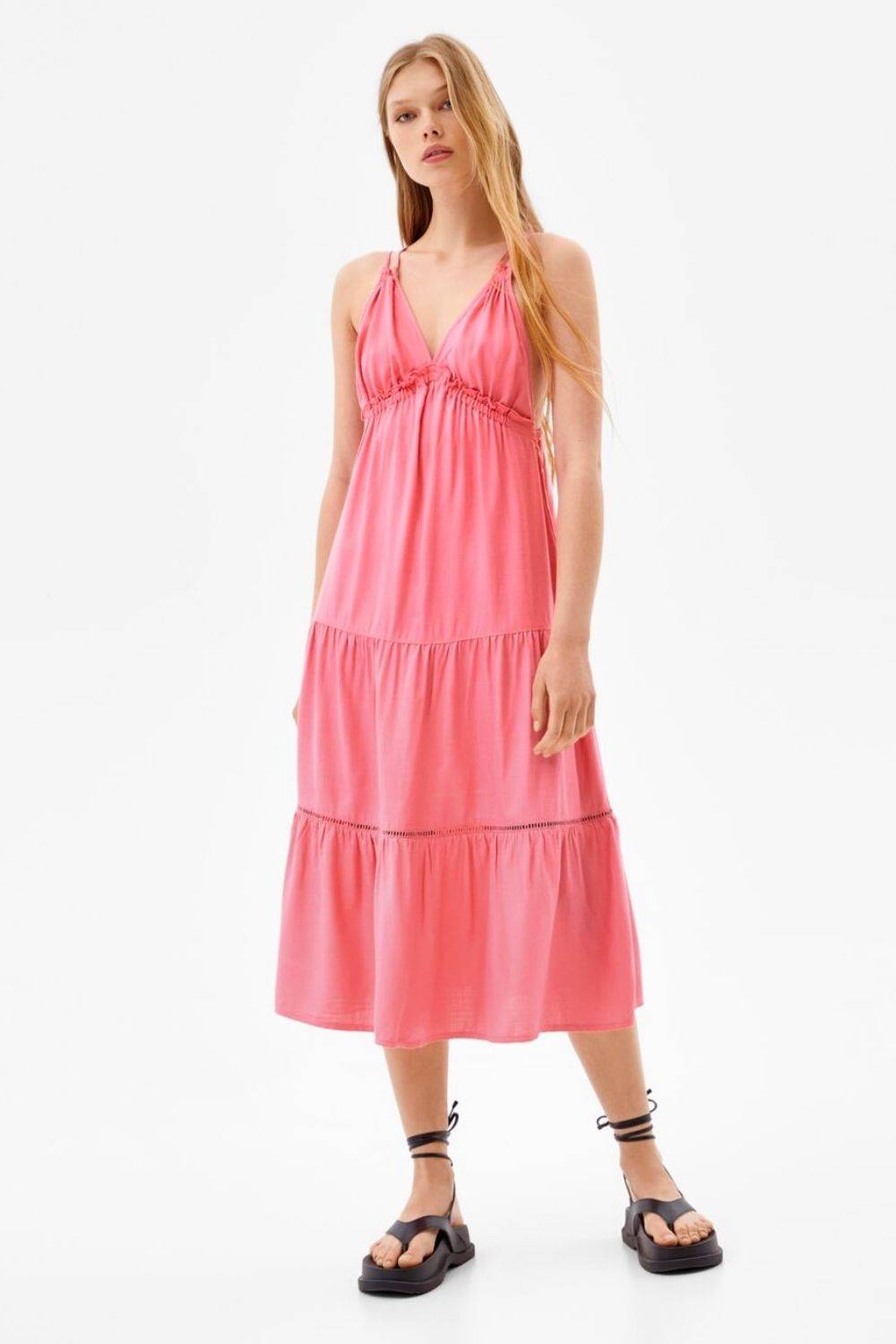 15 Robes Amples Parfaites Avec Des Sandales et Des Baskets en Eté