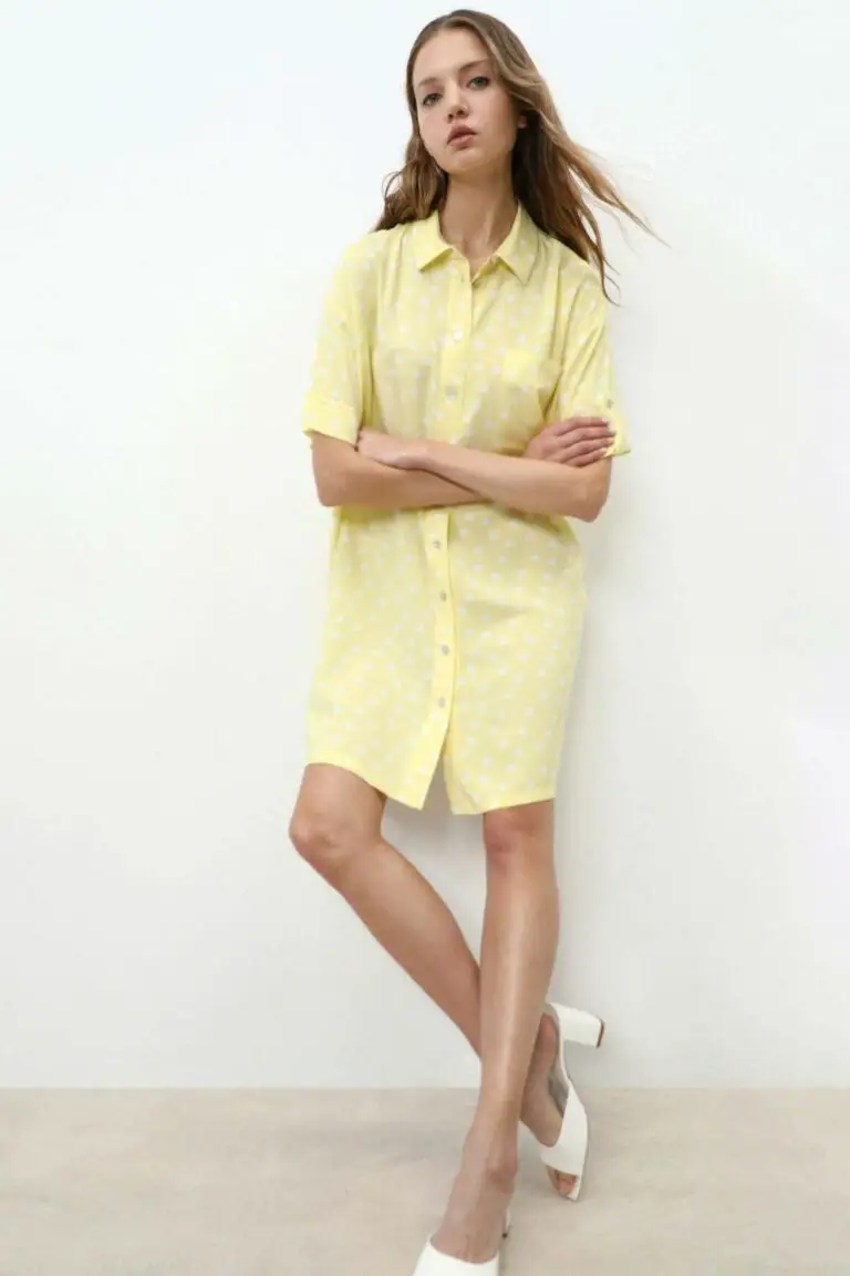 15 Robes Amples Parfaites Avec Des Sandales et Des Baskets en Eté