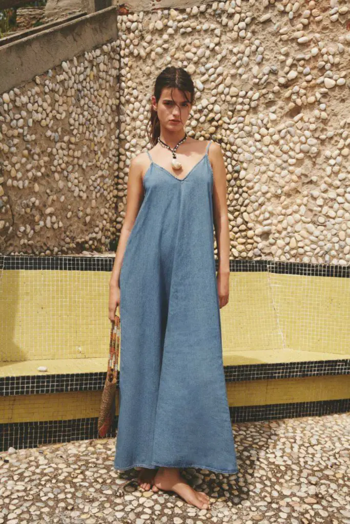 10 Robes A La Mode Pour Cet Eté 2023 Avec Zara Qui Ne Marquent Rien