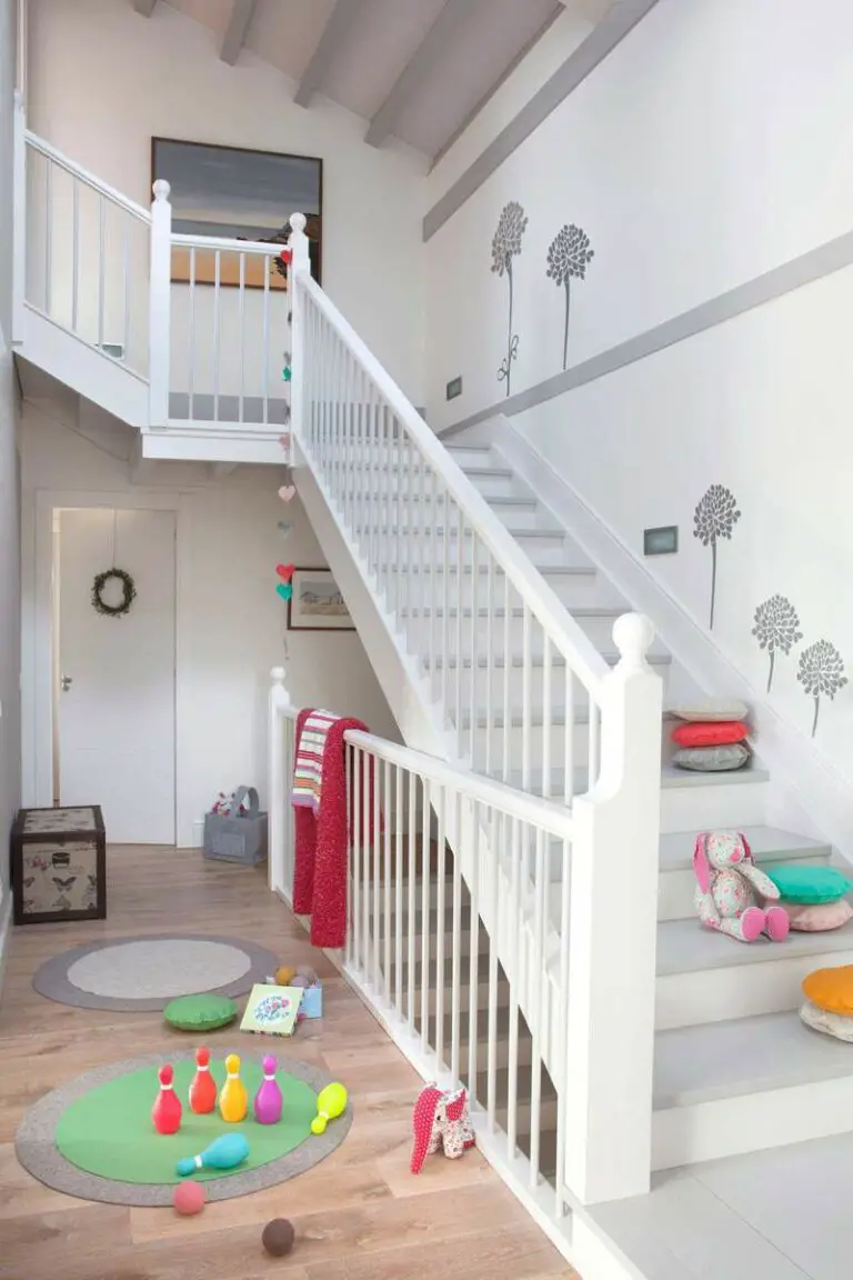 20 Idées Ingénieuses Pour Décorer Palier et Escalier de la Maison
