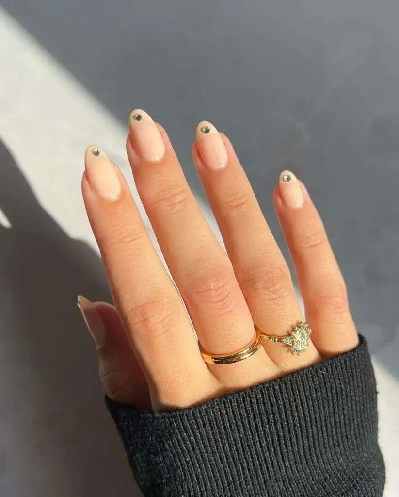 100 Idées Elégantes Pour Des Ongles Décorés Pour 2024/25