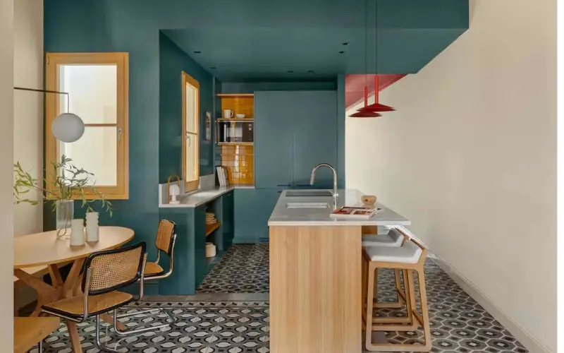 Petit OUI, mais moderne : 24 idées pour moderniser la cuisine